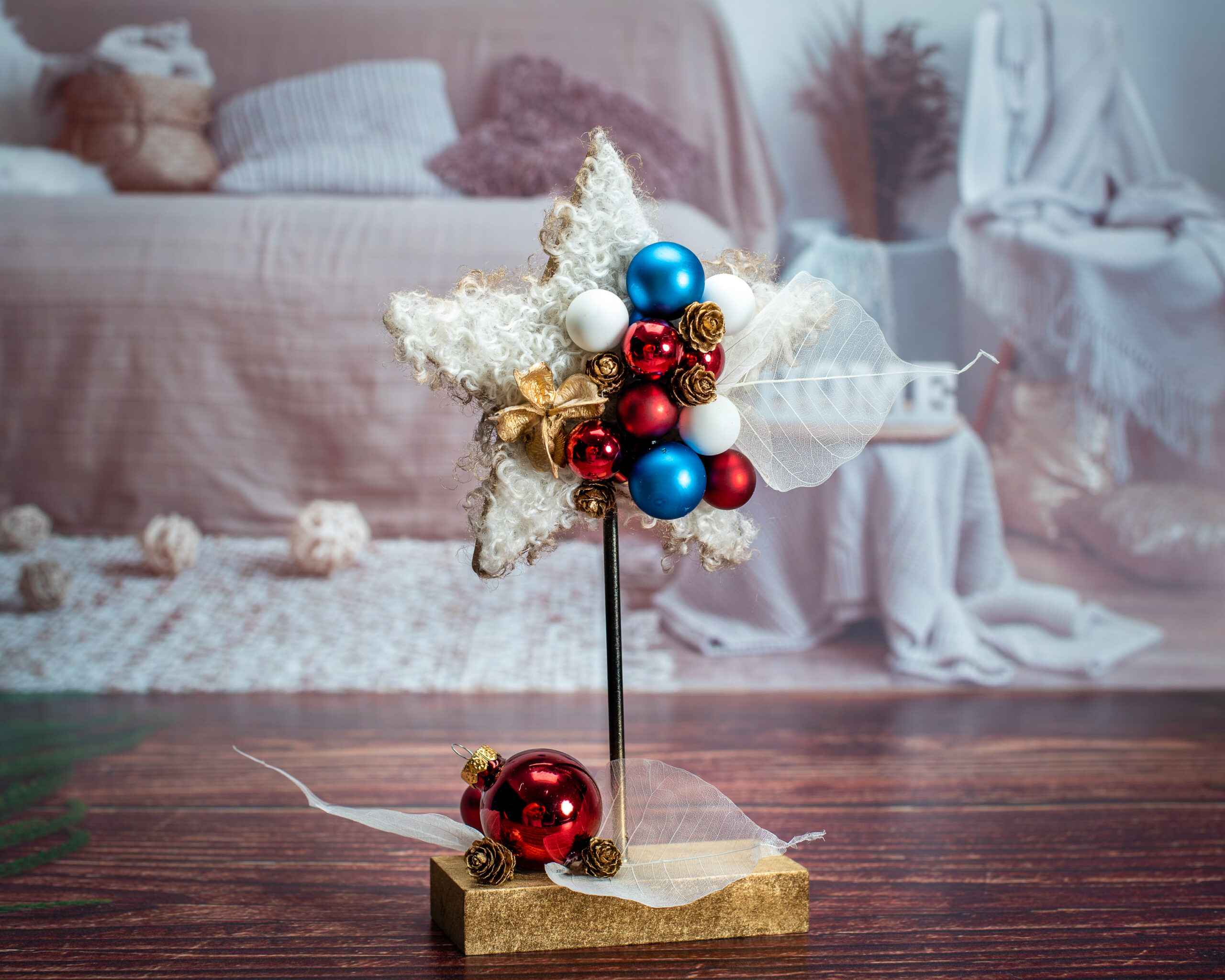 Steluță decorativă albă – Cherry Flowers & Gifts